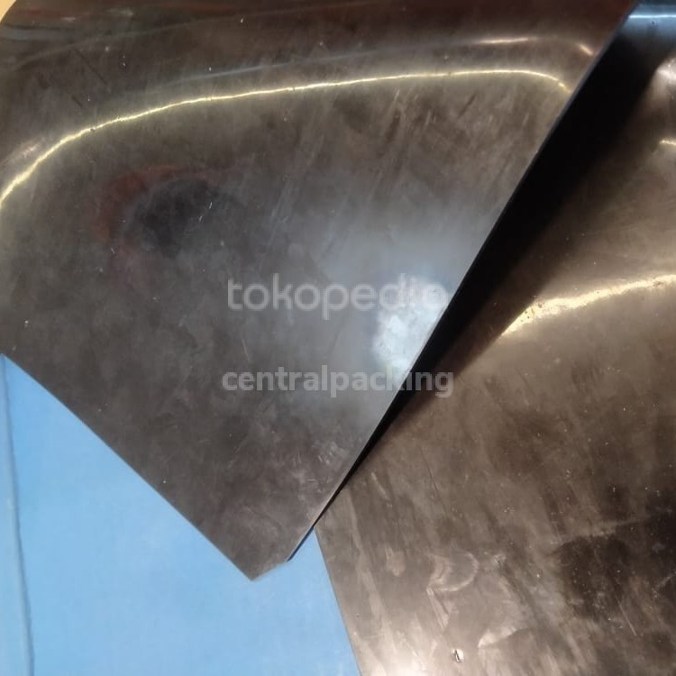 PVC Curtain Hitam dop 2mmx20cmx50yard – trademall.id